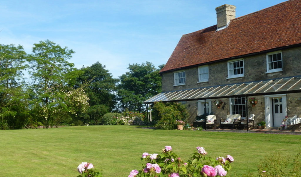 Stanstead Hall Farm – B&B and CARAVAN SITE